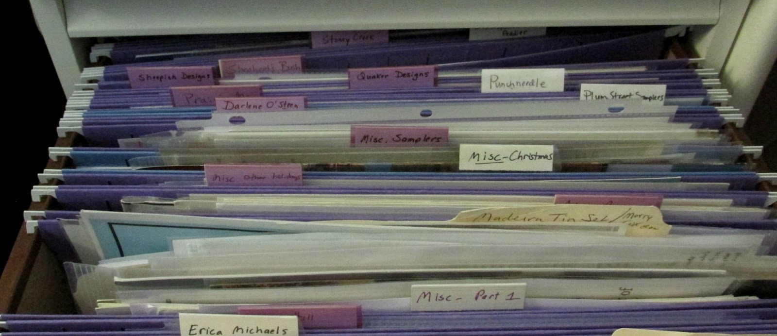 Willow Tree Stitcher: This stitching obsession.. a tour of my XS world