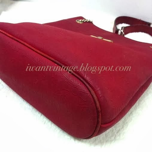 I Want Vintage | Vintage Designer Handbags: Nina Ricci Chain Bag in Red