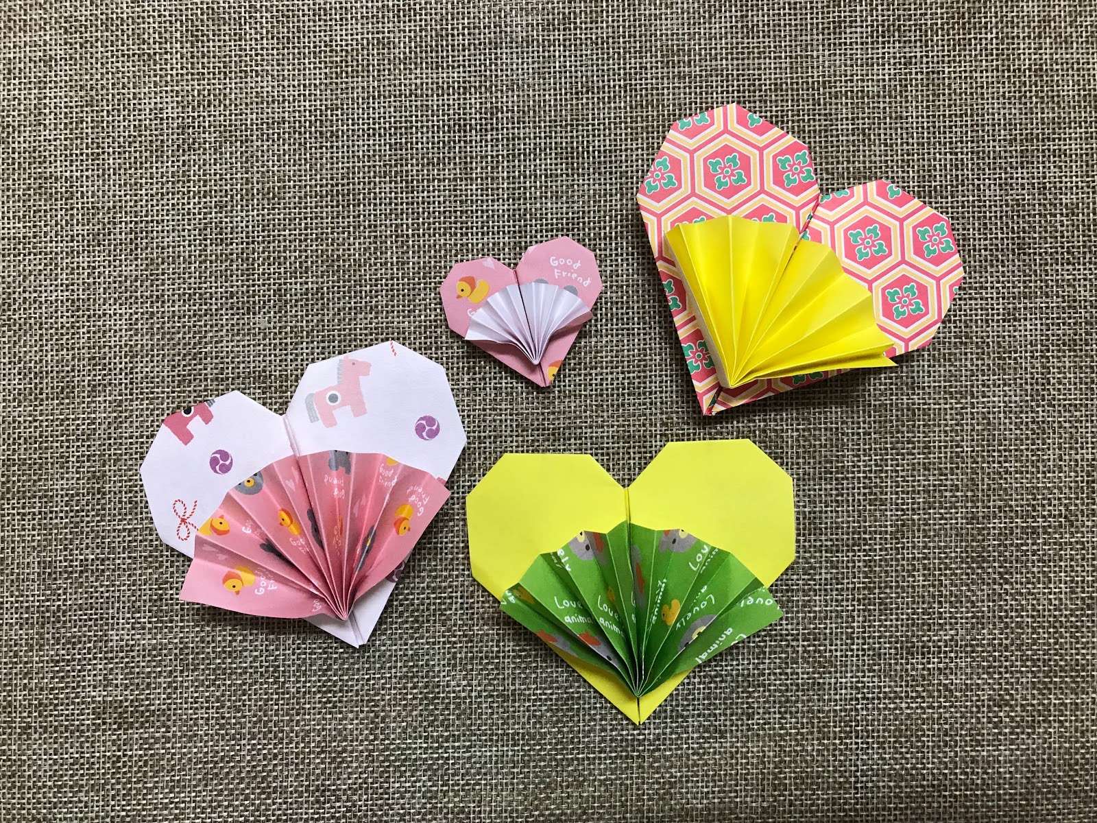 Tutorial #31: Origami Heart with Little Fan | The Idea King