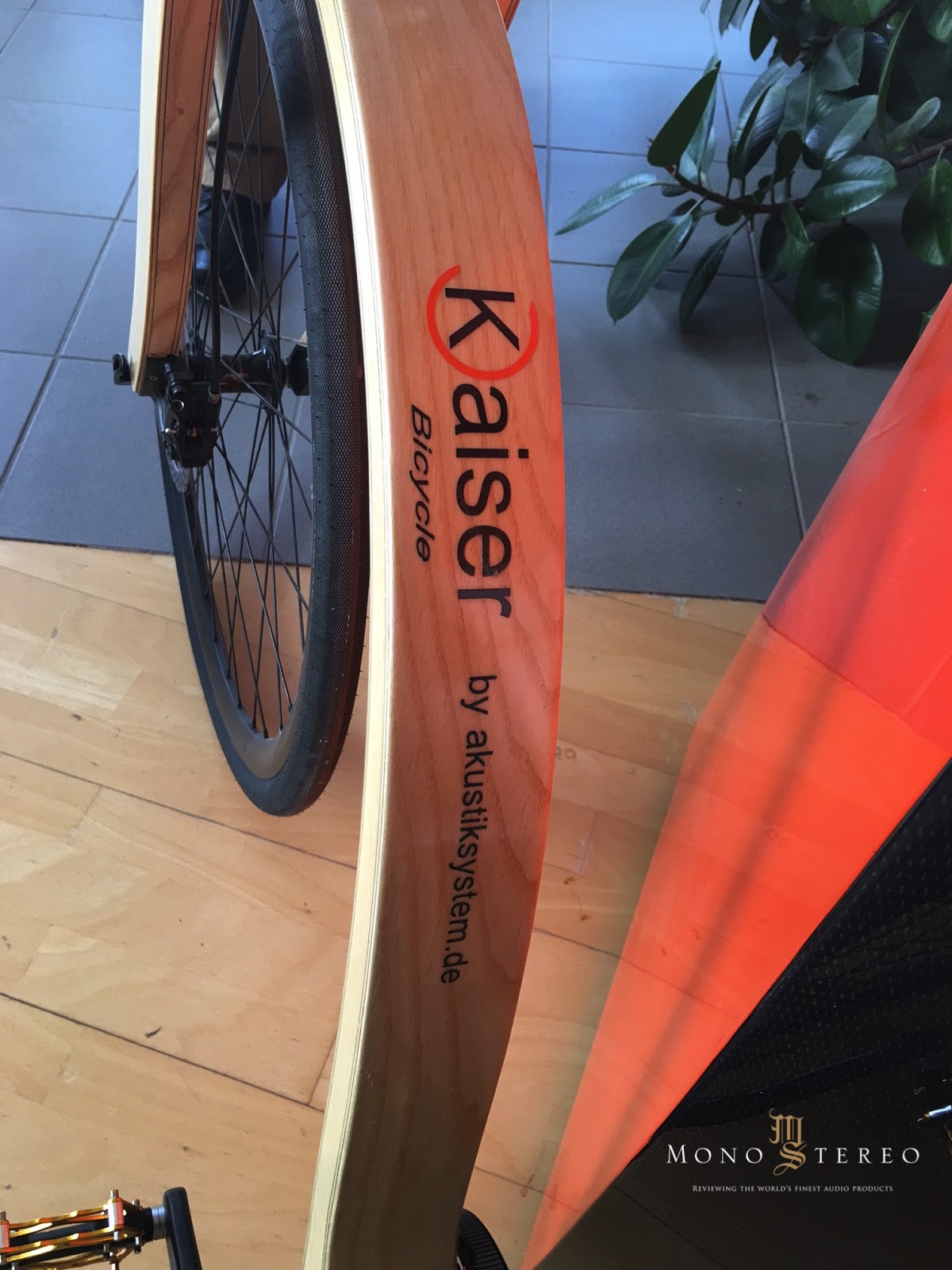 Kaiser wood bicycle – Ultimate High-Fidelity