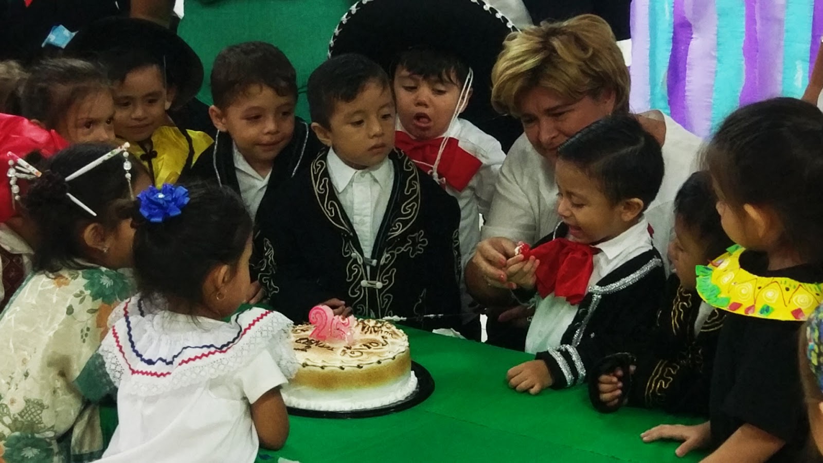 Celebran 26 años de la fundación del Cendi 2 del Isstey | Johnny Oliver ...