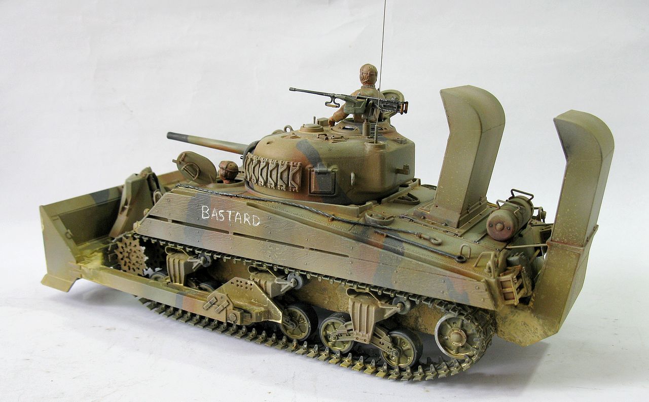 Panzerserra Bunker- Military Scale Models in 1/35 scale: M4A3 Sherman ...