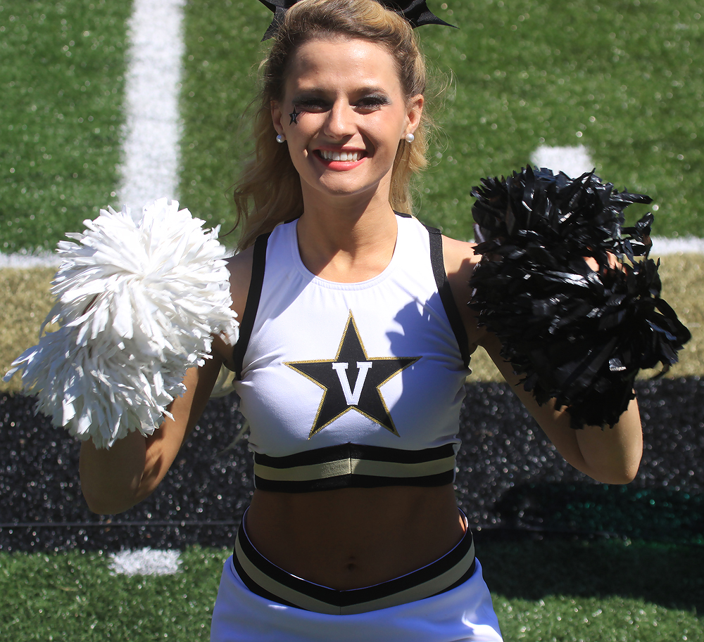 Vanderbilt Cheerleaders Brightening Up the Spring Game | STORIES WALL ...