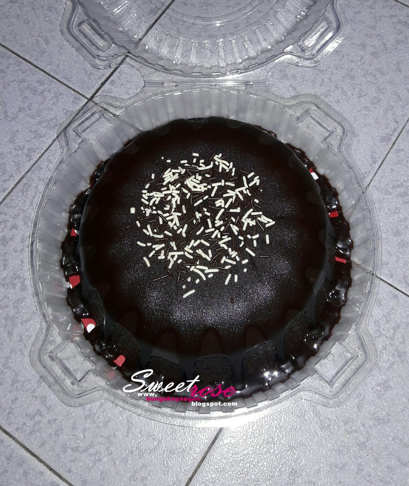 Sweet Rose Bakery: KEK COKLAT MOIST LAVA