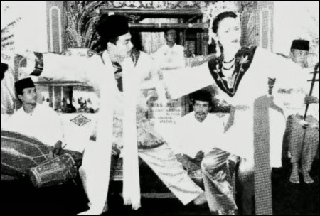 Sejarah Tari Cokek Asal Betawi | Macam-Macam Tarian di Indonesia