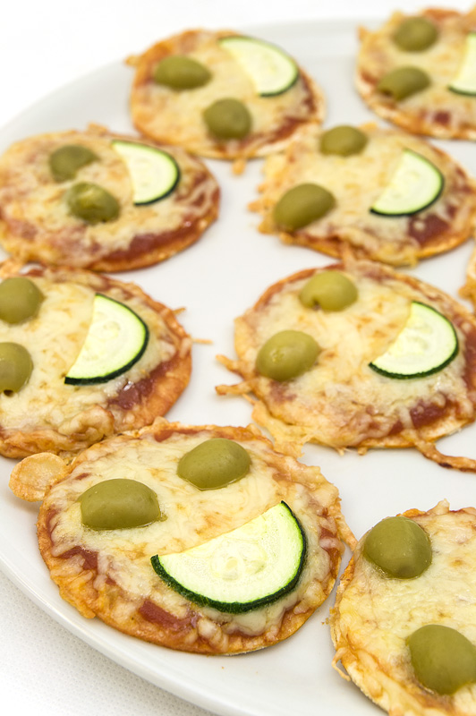 Moj svet kuhanja in priprave sladic: Hitre mini pizze v 10 minutah ...