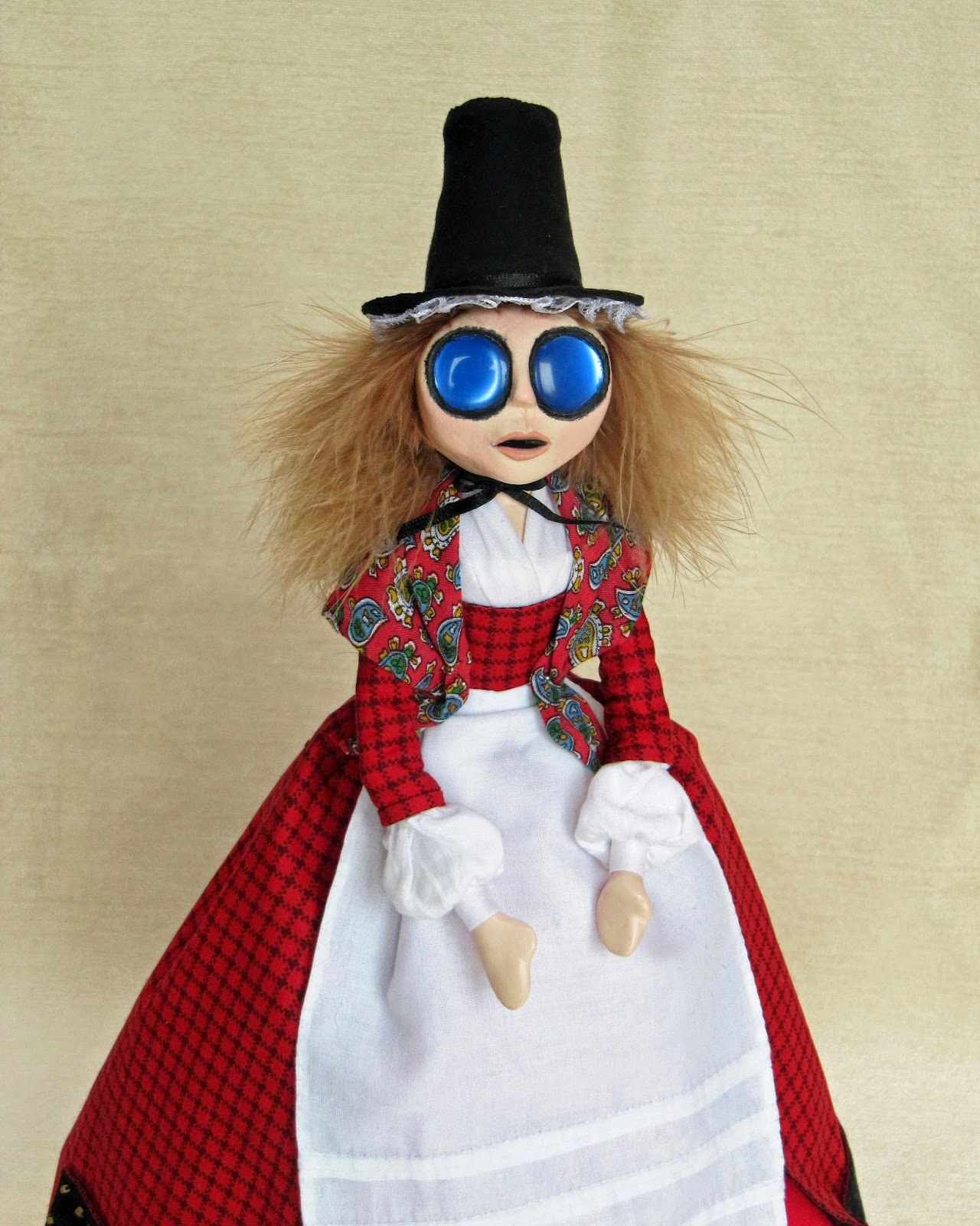 Natasha Morgan Art Dolls: Gwyneth - A Traditional Welsh Lady