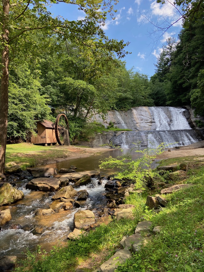 Unser Leben in den USA: Blue Ridge Parkway, Cascade Falls, Wilkesboro ...