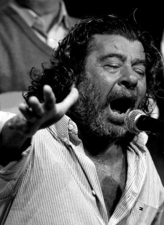 NOTICIAS Y EFEMERIDES MUSICALES Y DEL CINE: MUERE EL CANTAOR FLAMENCO ...