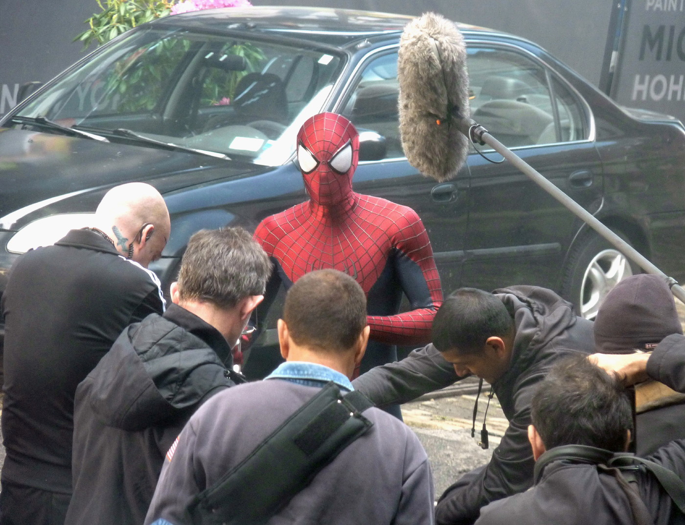 mcbrooklyn: Paul Giamatti, Andrew Garfield in DUMBO Filming 'Amazing ...