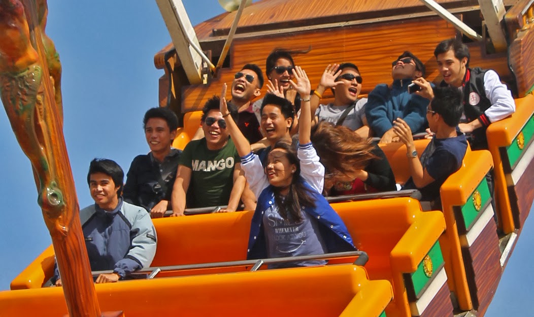 The Geek Travels: The Crazy Super Viking Ride of Tagaytay
