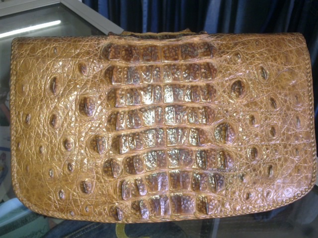 SYAZLAN BUNDLE ENTERPRISE: BEG KULIT SEEKOR BUAYA