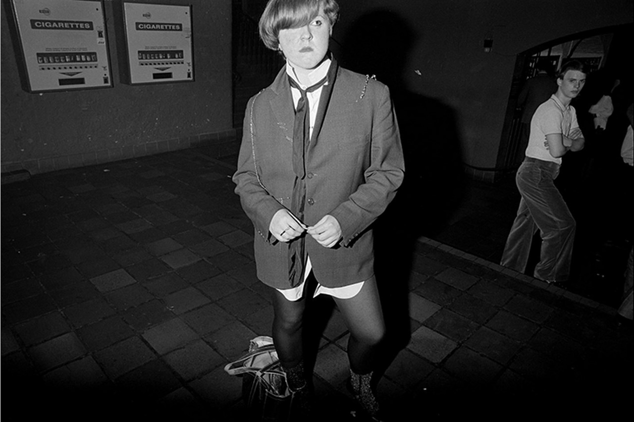 A Rebellion of Youth: 25 Amazing Black and White Photographs Depict the ...