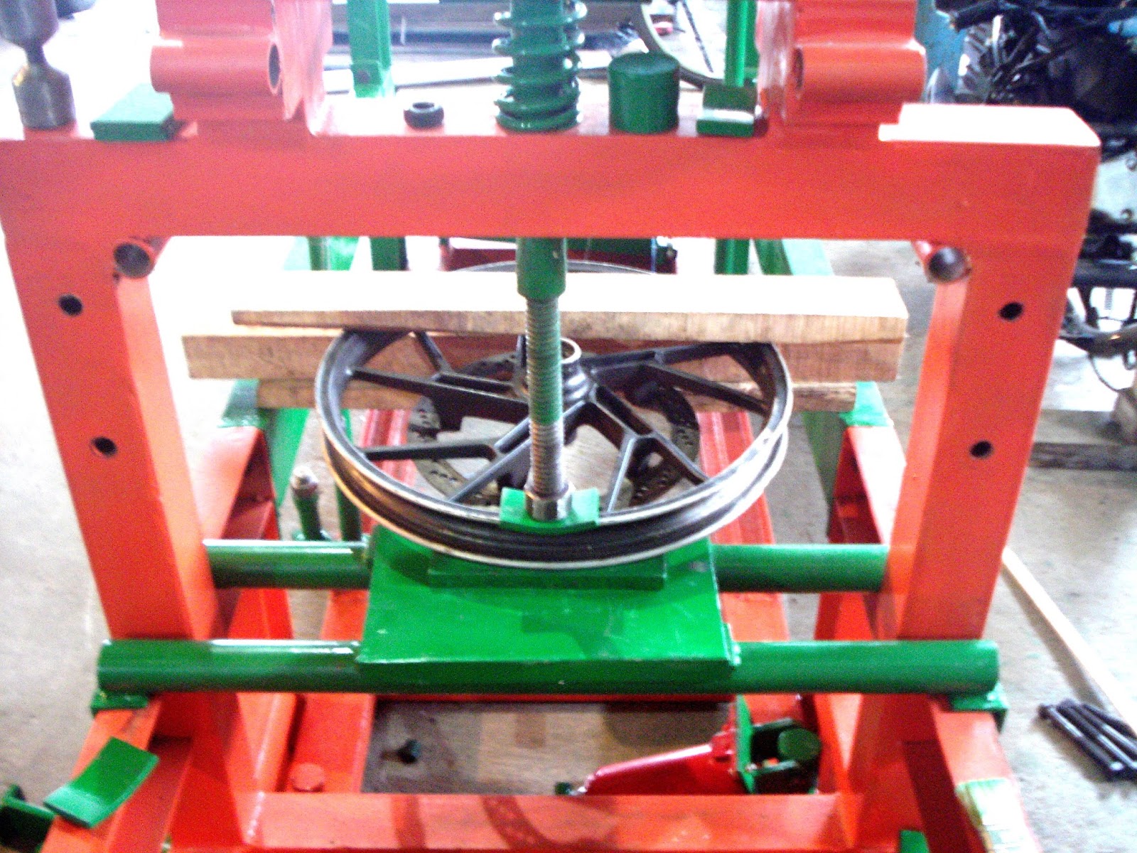 Alat Motor - Perumperindo.co.id