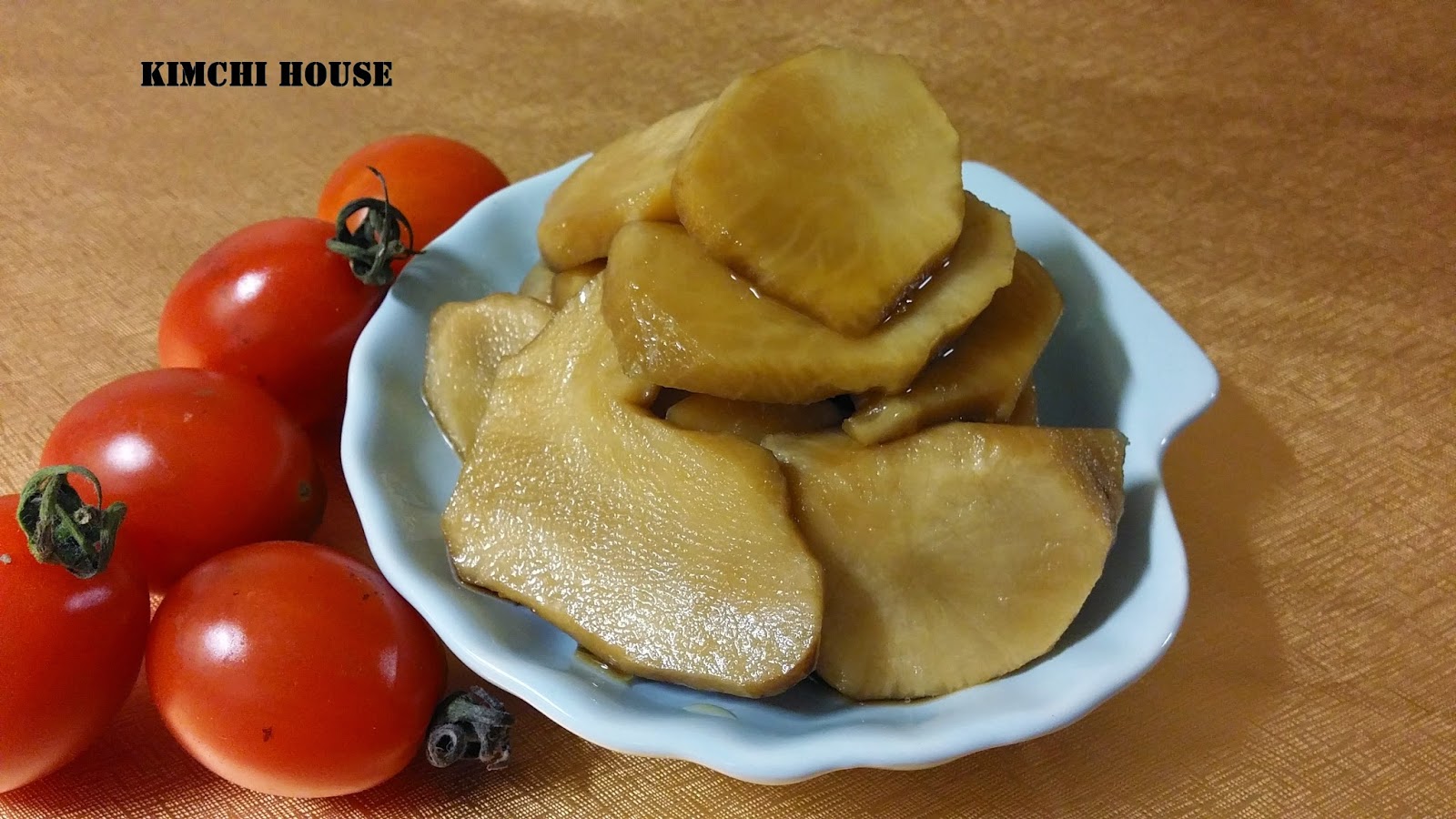 Kimchi House: "Dwaeji Gamja Jang-a-ji"(Pickled Sunroot)/腌渍菊芋/돼지감자장아찌