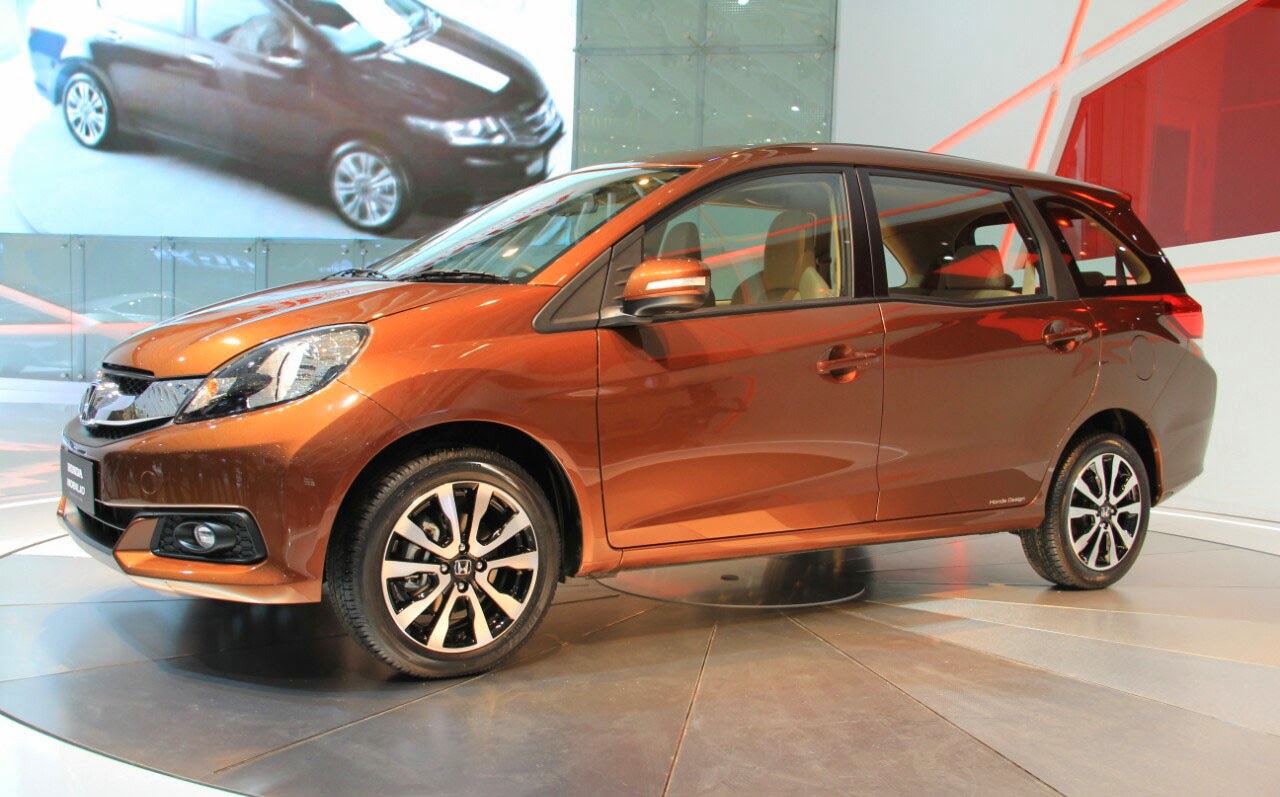 New Honda Mobilio Wallpapers: ~ Sports Car, Racing Car, Luxury Sports ...