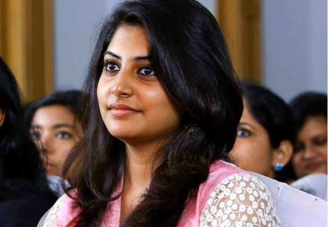 Manjima Mohan Malayalam Actress |latest Movie - CinemaScene.in
