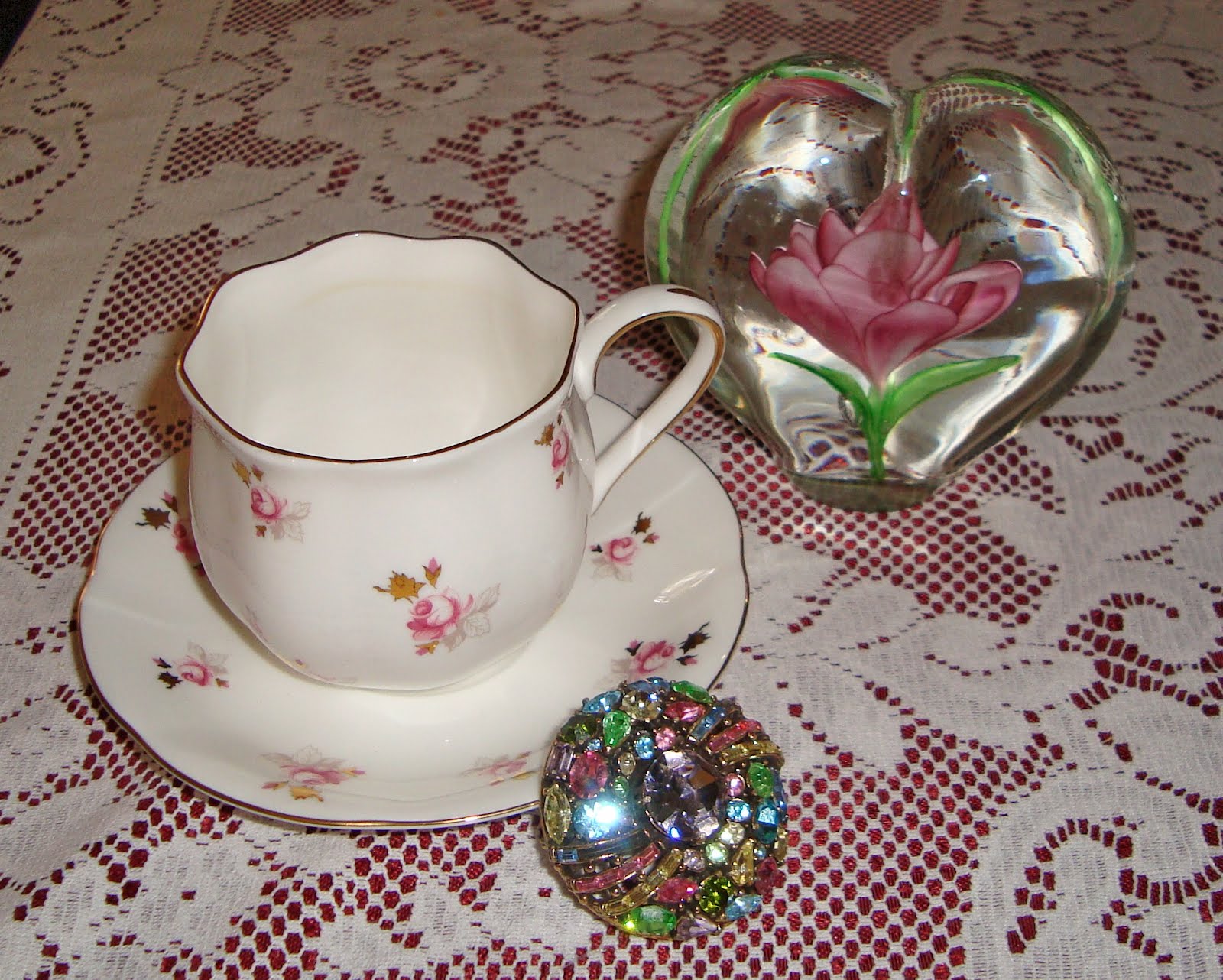 Martha's Favorites: TEA CUP TUESDAY & LAST WEEK FOR GIVE AWAY