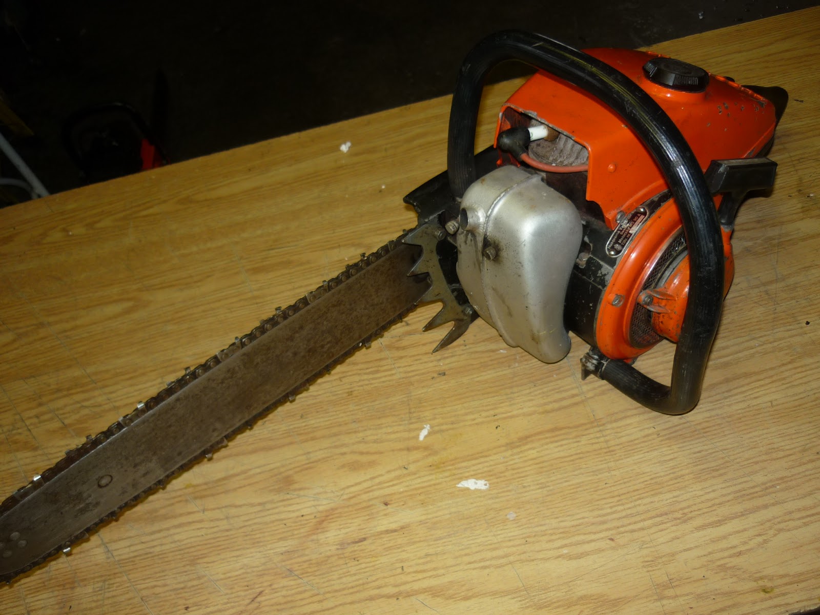 VINTAGE CHAINSAW COLLECTION: HUSQVARNA 90.