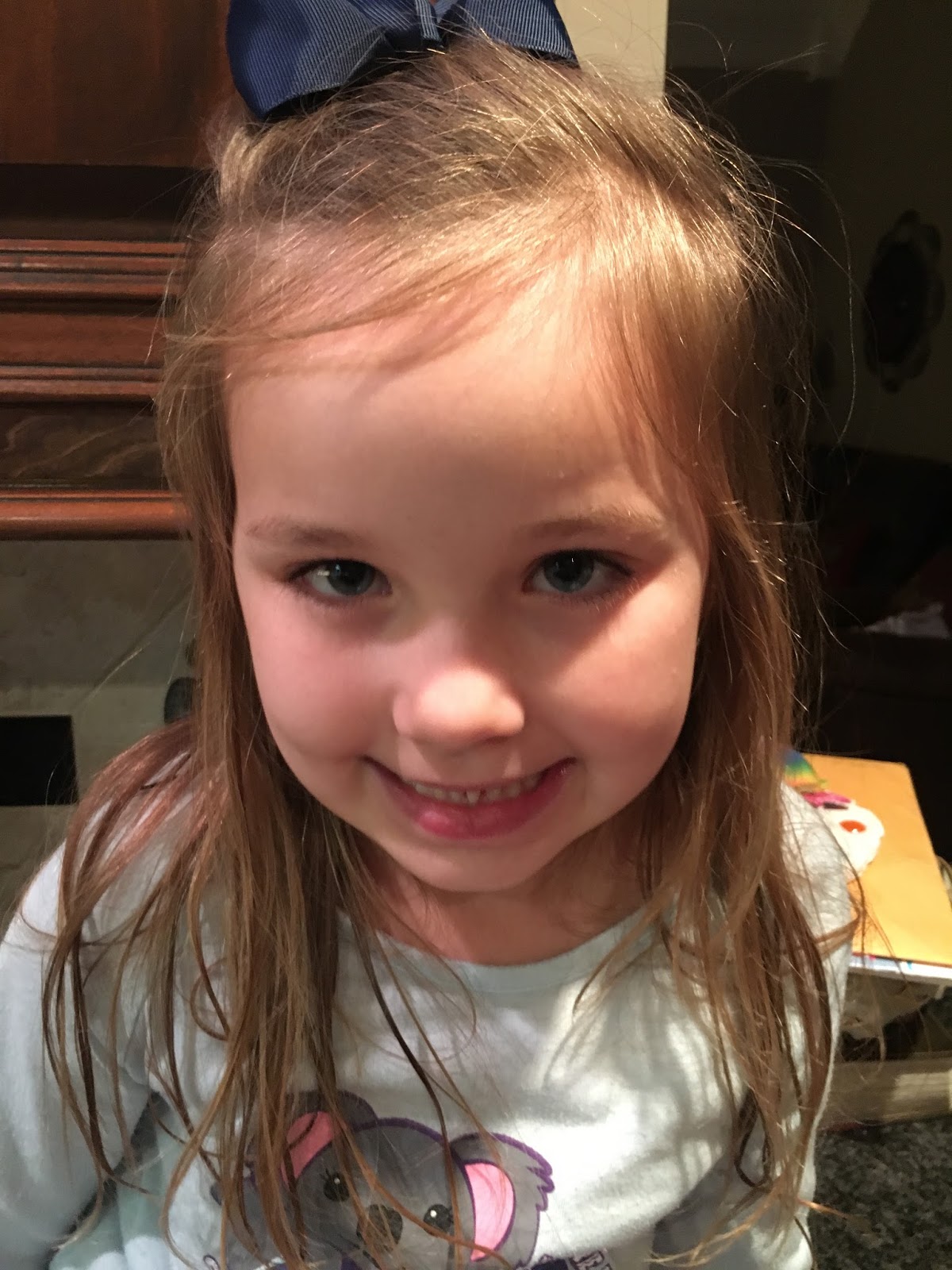 Fun with the Finger's: Kate's First (Loose) Tooth