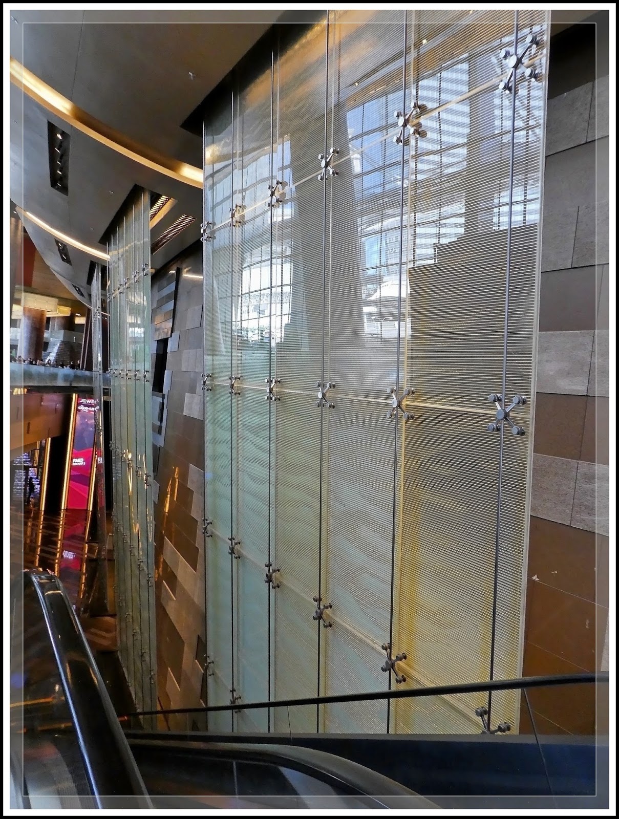 Ken's Photo Gallery: WET Design Installation "Latisse" at Aria