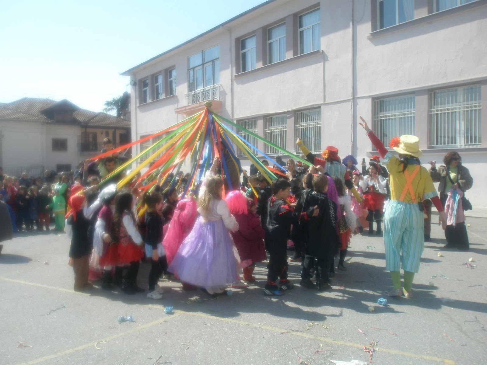 ΛΕΥΤΕΡΙΑ: ΑΠΟΚΡΙΑΤΙΚΟ ΠΑΡΤΥ ΣΤΟ ΔΗΜΟΤΙΚΟ ΣΧΟΛΕΙΟ ΚΑΛΛΙΘΕΑΣ ΜΕ ΣΚΟΠΟ ΤΗΝ ...