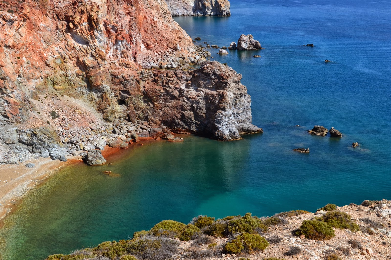 Travel in the nature: Milos best beaches tour