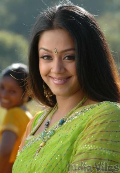 Latest Film News Online, Actress Photo Gallery: Tamil Actress Jyothika ...