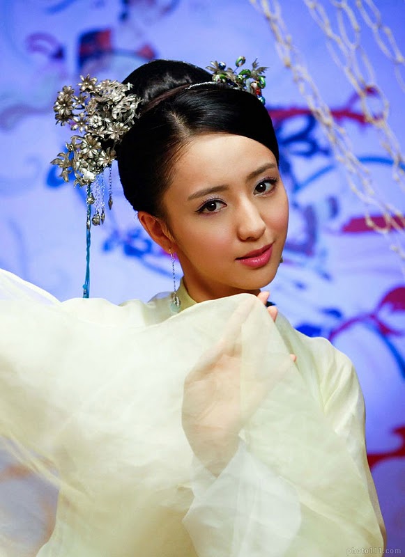 All World Wallpapers: Tong Li Ya Queen Wallpapers