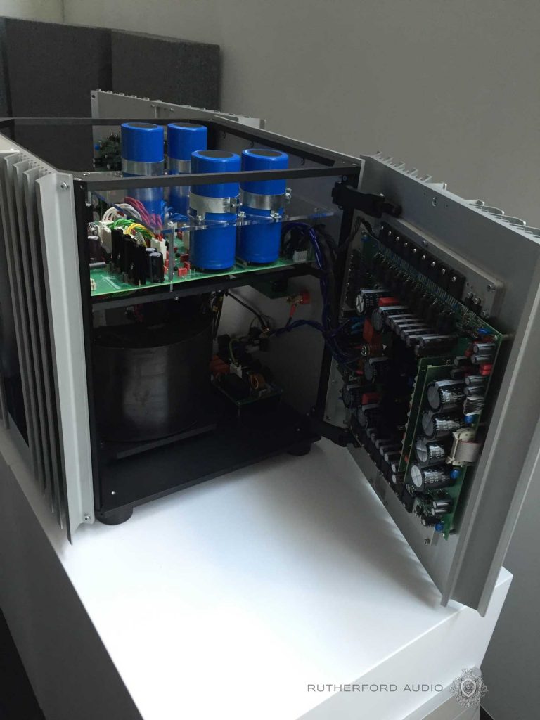 BURMESTER 159 FLAGSHIP MONO POWER AMPLIFIER – M & S | Ultimate High ...