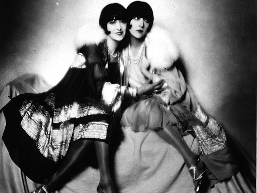 19 Fabulous Photos of the Flapper Twins in the 1920s ~ Vintage Everyday