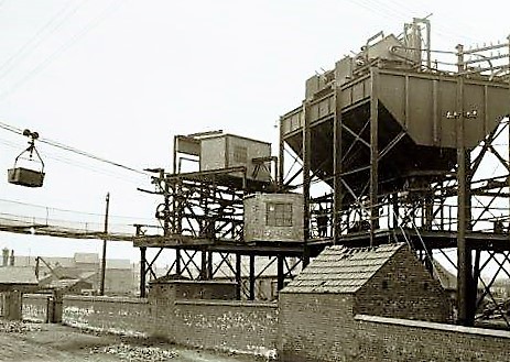 Featherstone in Pictures : Green Lane