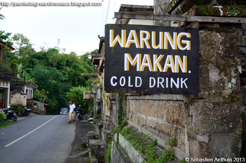 Painted signs and mosaics: Warung Makan, Ubud