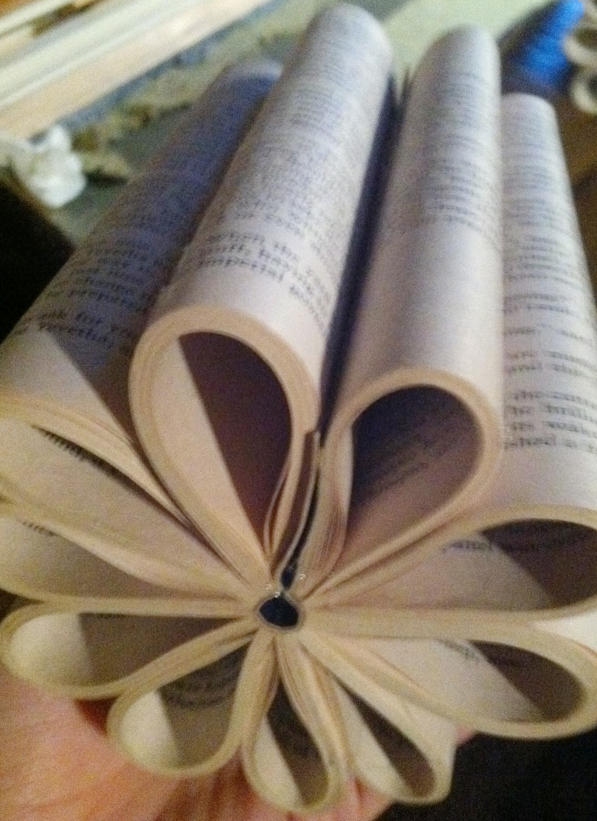 a home in the making: {create} book *snowflakes*