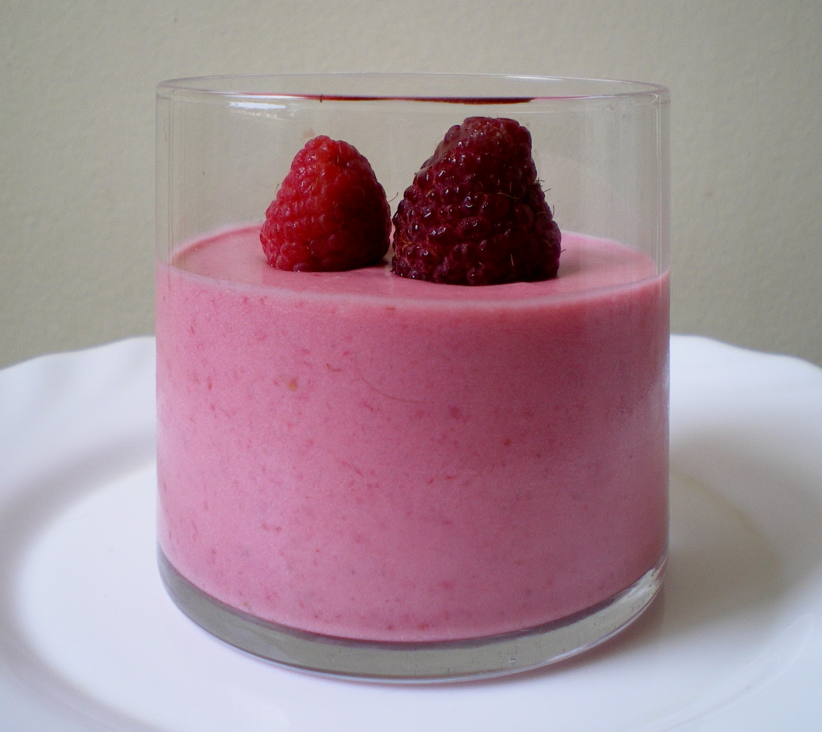 LES METS TISSÉS: Cuisine d'ici et d'ailleurs: MOUSSE AUX FRAMBOISES