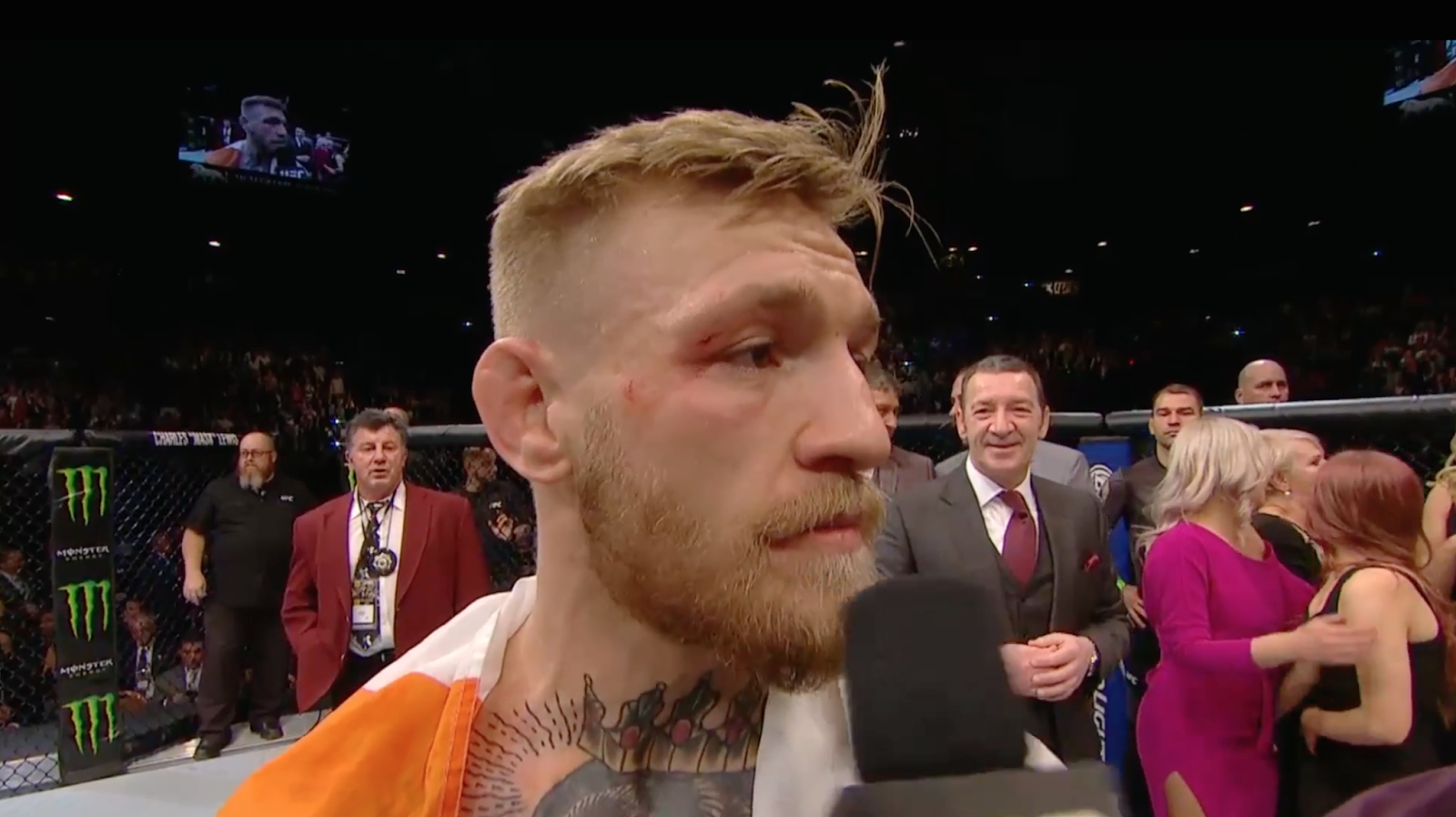 Body Language & Emotional Intelligence: Nonverbal Communication ...