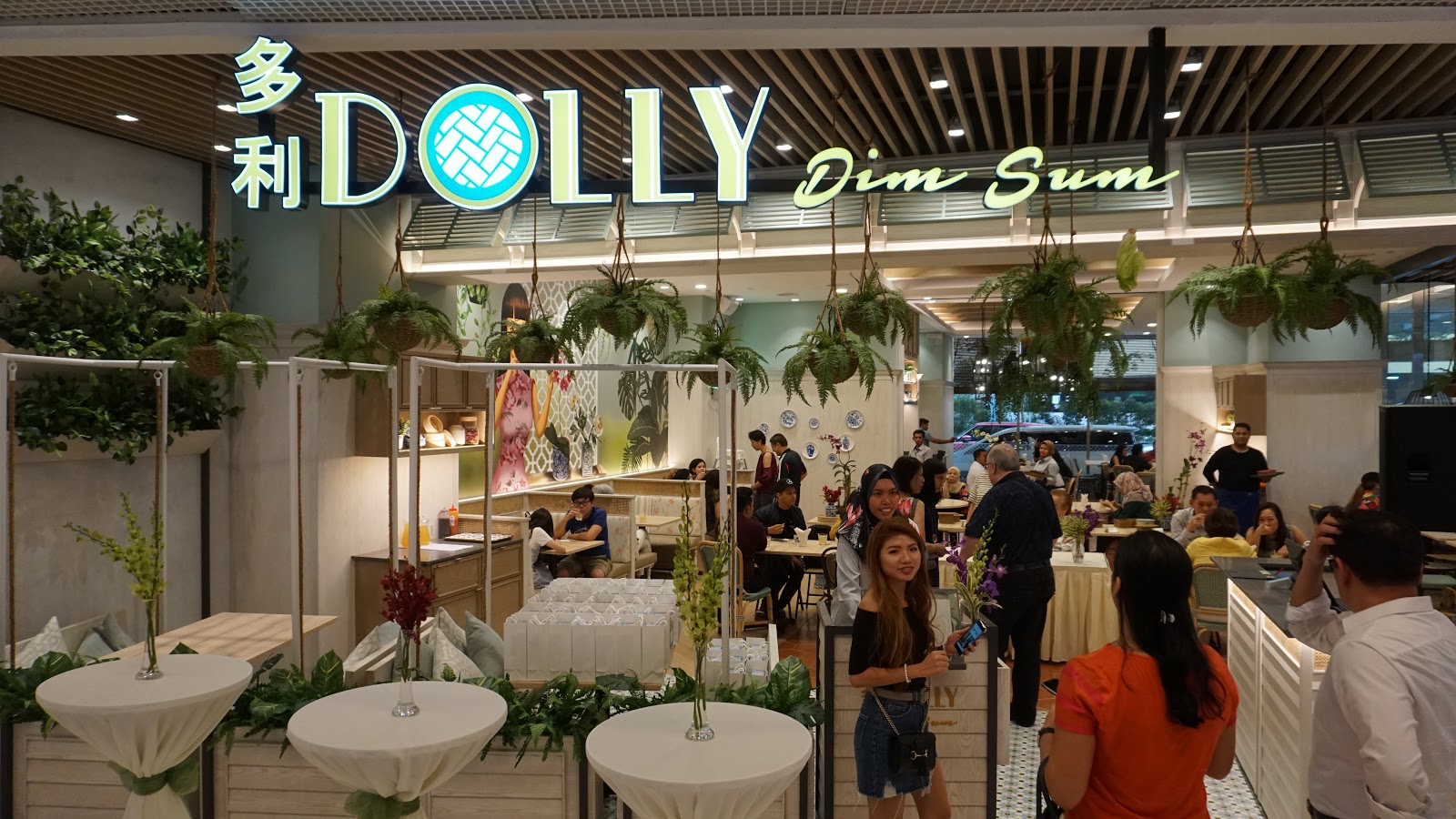 Grand Opening of Dolly Dim Sum at Sunway Putra | J & D Learn to Blog