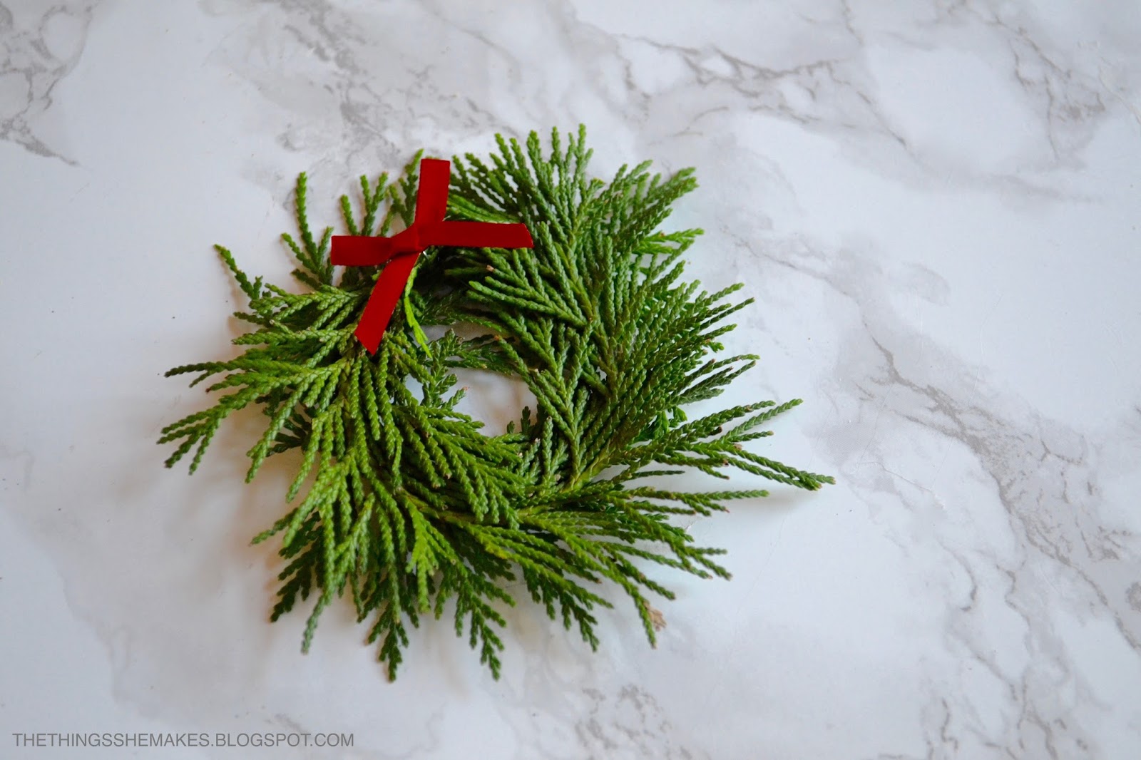 DIY Christmas | Mini Wreaths | The Things She Makes