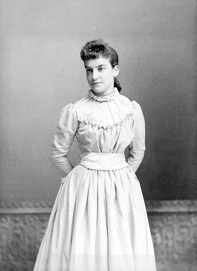 Stunning Photos of Stylish Girls That You Won't Believe They Came From ...