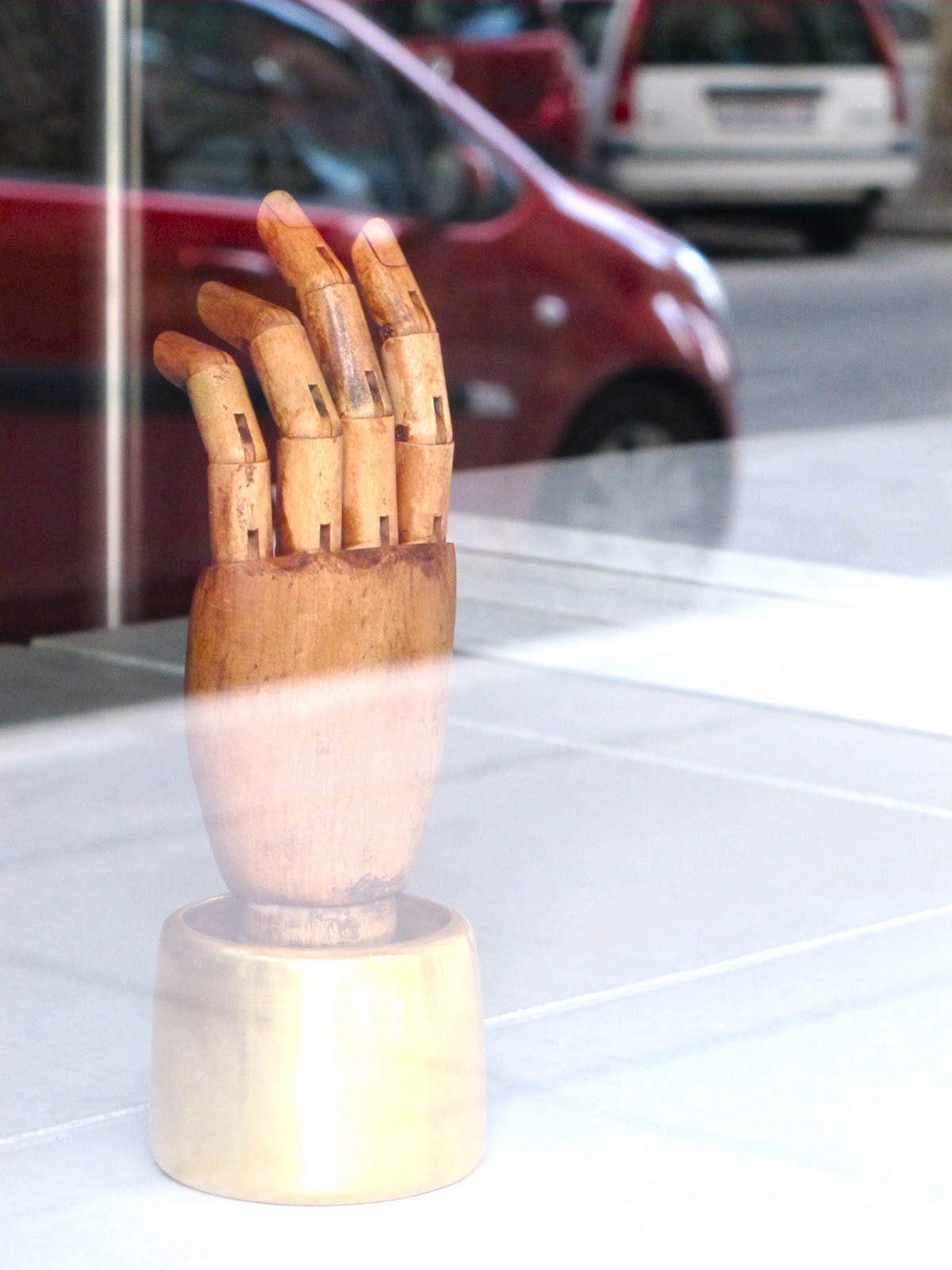 Do you remember this lovely photo of a hand that I posted here a couple ...