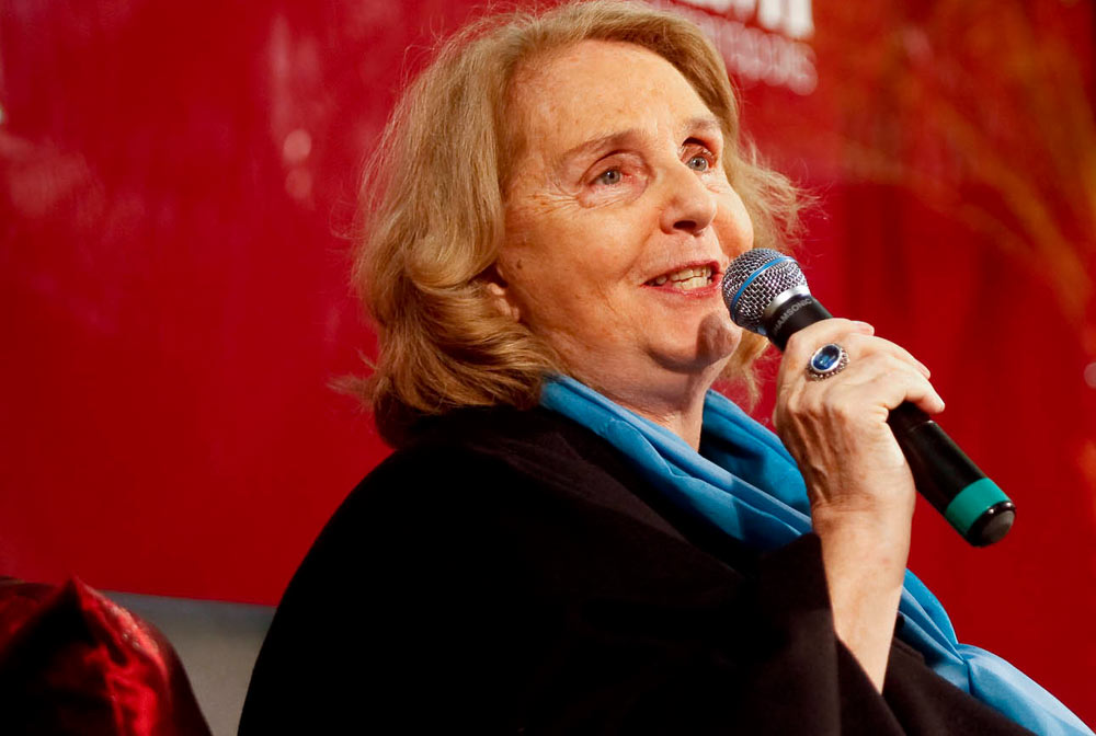 Lya Luft - senhora absoluta de um universo | Templo Cultural Delfos