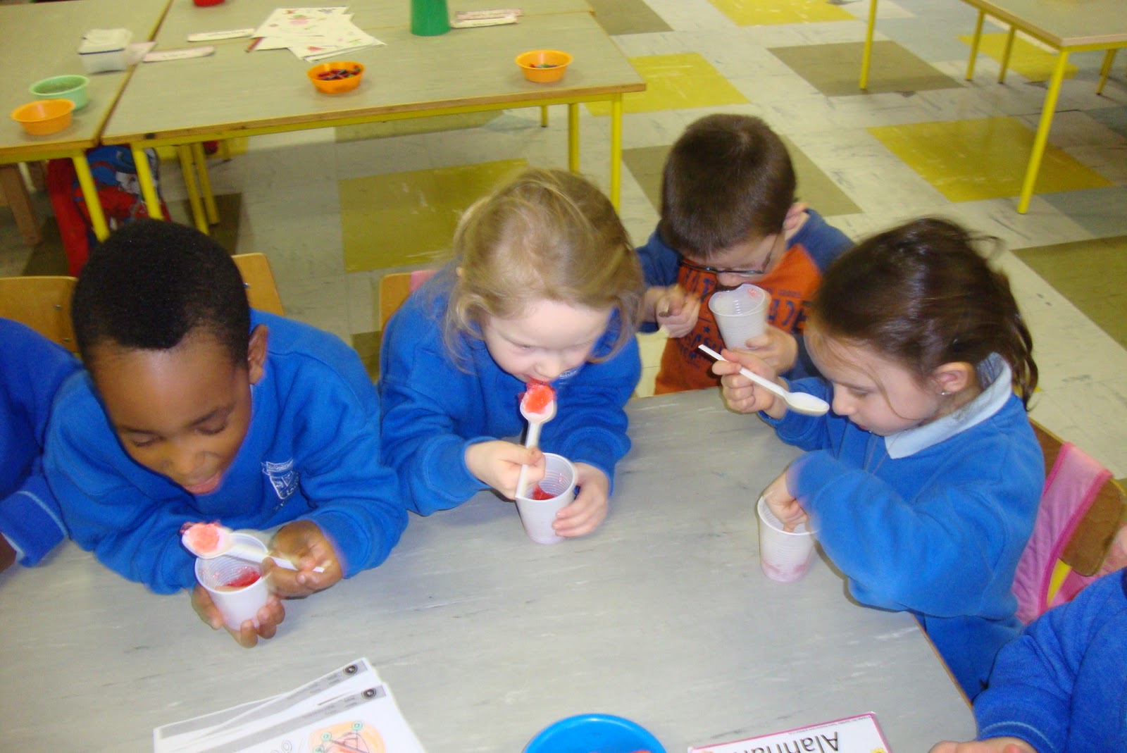 Science Projects: Making jelly in Junior infants