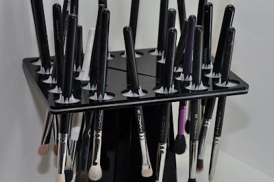 Benjabelle Makeup Brush Tree Mini Review - The Shades Of U