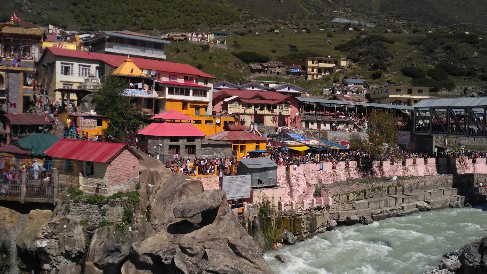Badrinath Temple in Badrinath Uttarakhand-Among One of Chota Char Dham ...
