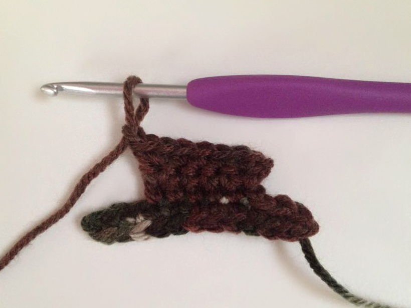 By Jenni Designs: Free Crochet Pattern Tutorial: Deer Head Applique