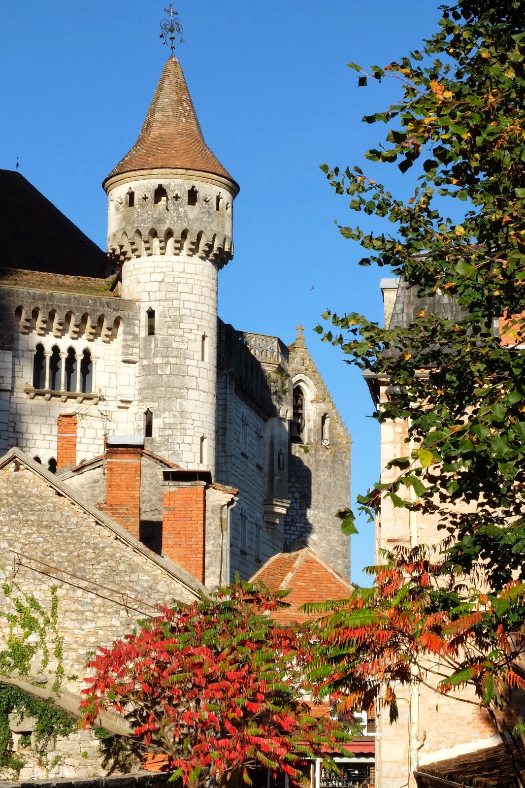 Our French Leave: DORDOGNE: CLIFFS, CAVES AND CASTLES*