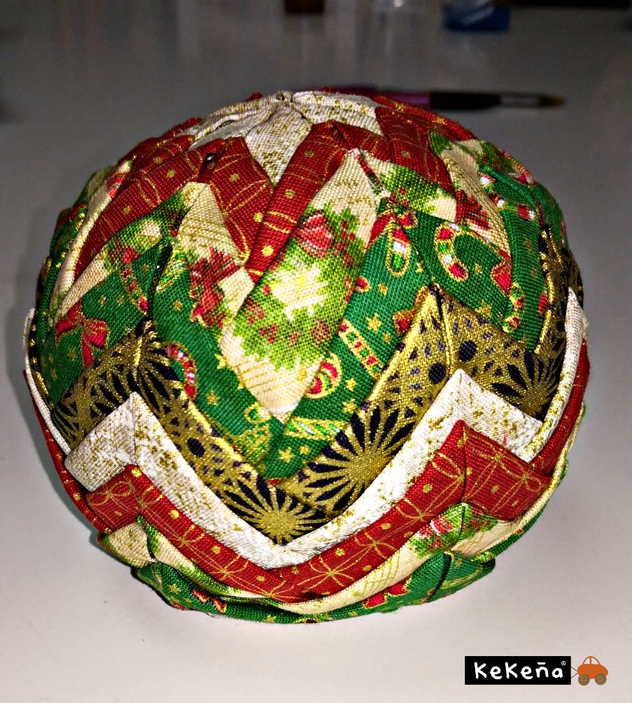 KEKEÑA : Bola patchwork Navidad