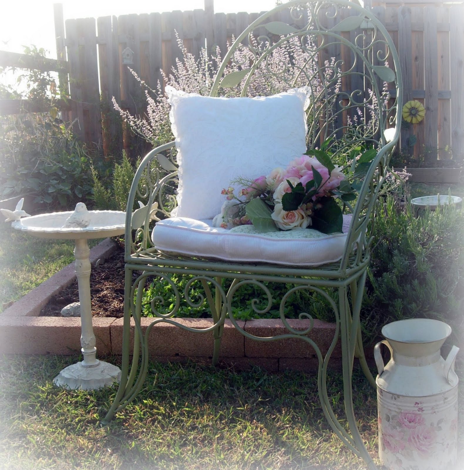 Once Upon A Rose Haven: Al Fresco