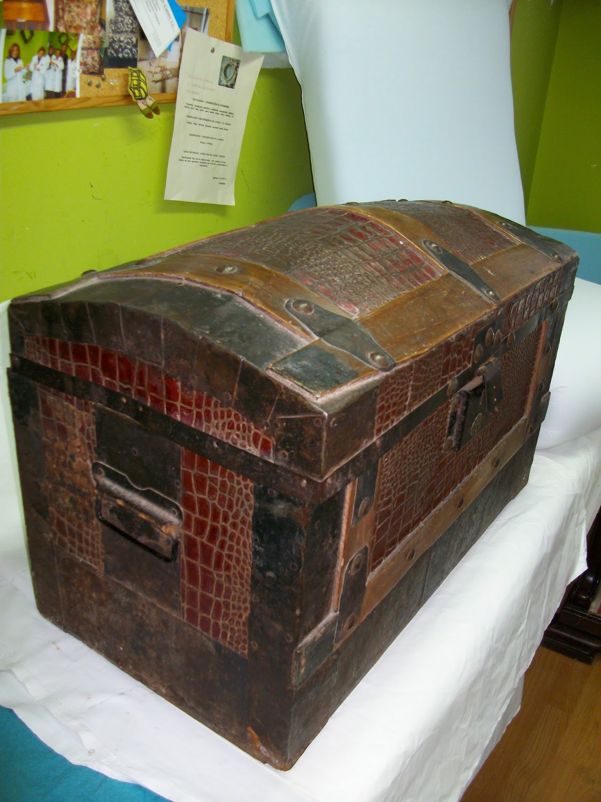 El blog de la restauradora: CONSERVACIÓN DE UN BAÚL PEQUEÑO