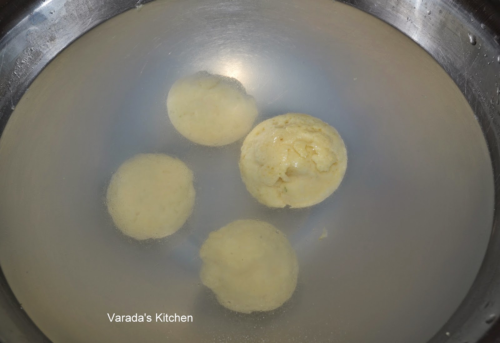 Dahi Vada in Appe Pan (Not deep Fried)